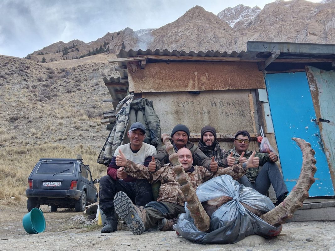 Hunting Ibex in Kyrgyzstan with 30 caliber magnums | Rifle Talks